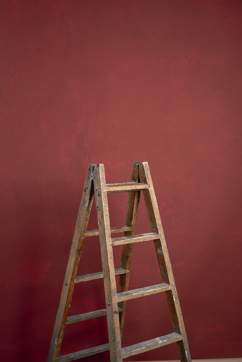 GravityBackDrops | 6402 Red Low Text L